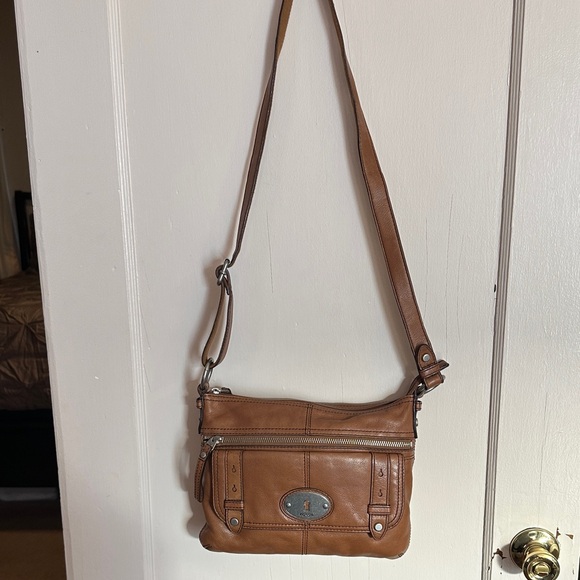 Fossil | Bags | Fossil Tan Leather Messenger Bag | Poshmark